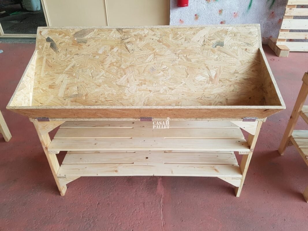 Expositor de Feira - Casa com Pallet