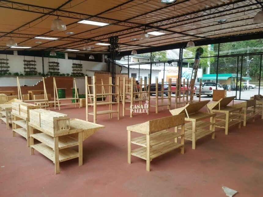 Expositor de Feira - Casa com Pallet