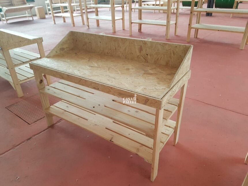 Expositor de Feira - Casa com Pallet