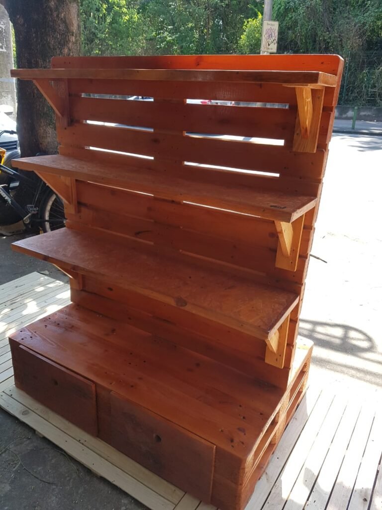 Ilha Expositora de Pallet - Casa com Pallet
