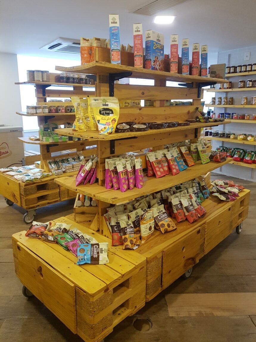 Ilha Expositora de Pallet - Casa com Pallet